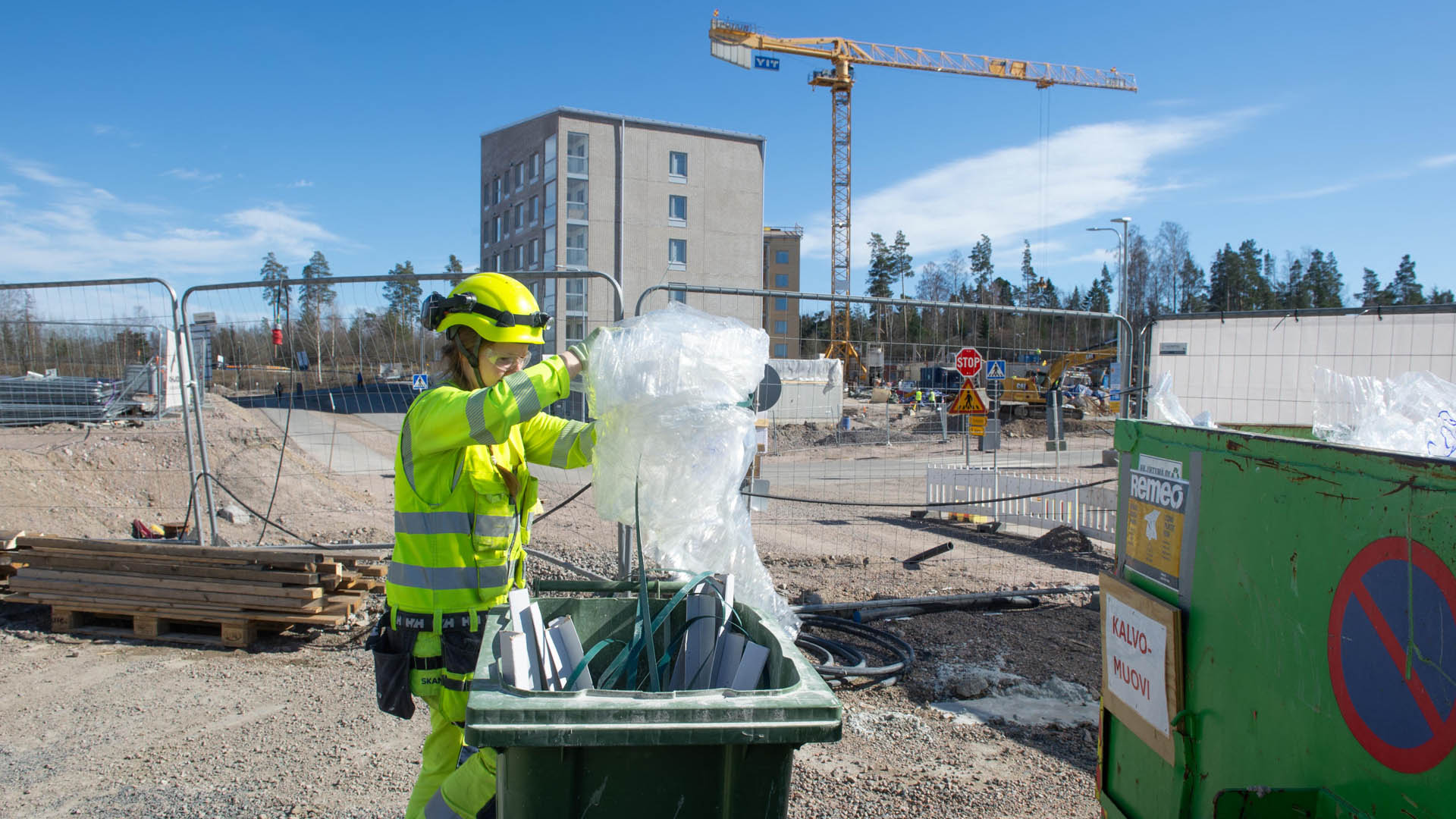 Ympäristö kiittää, kun työmaalla Kerassa erilliskerätään kirkasta ...